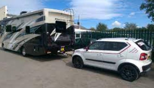 Towing a Car with a Motorhome | Towing Less